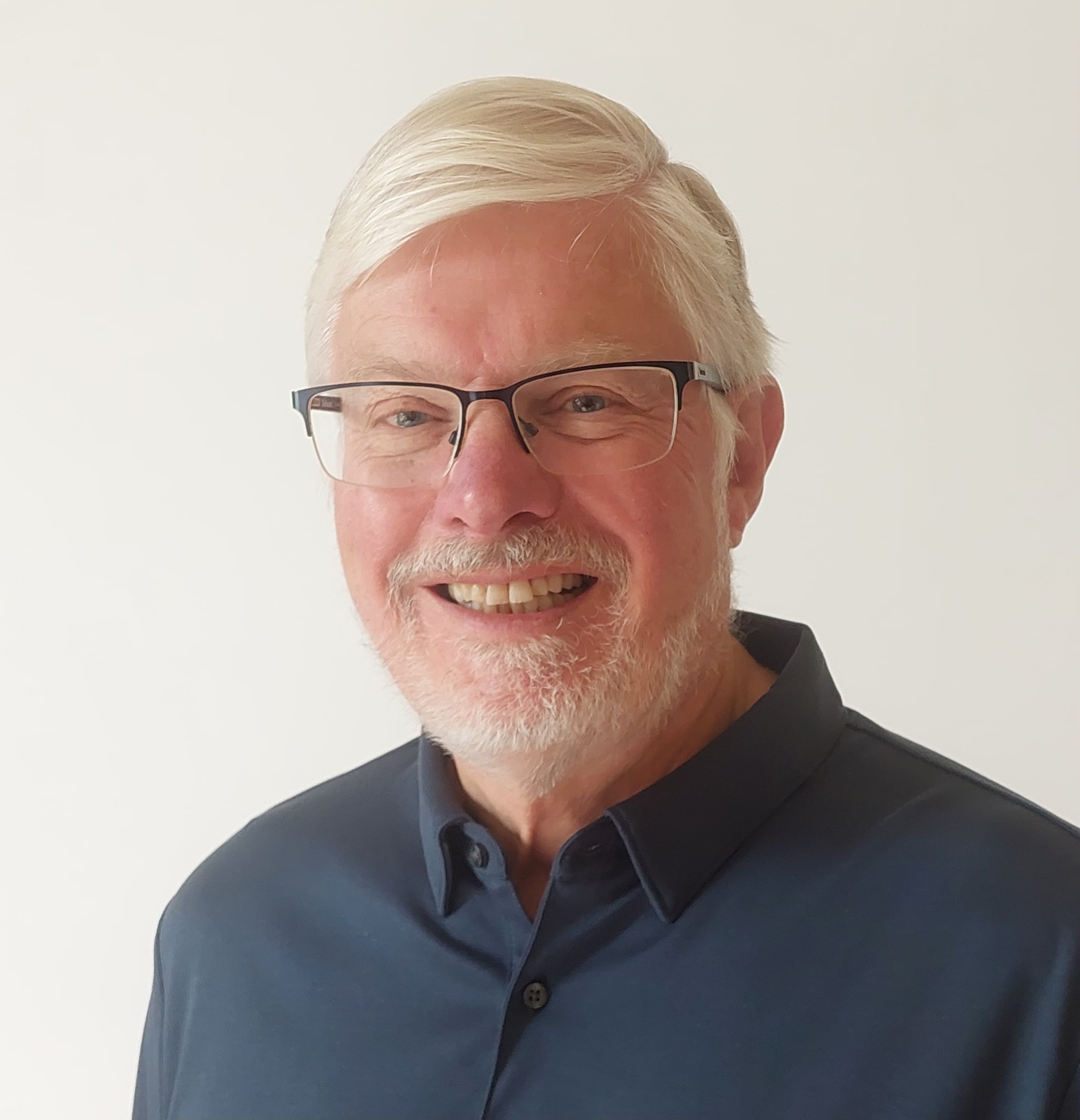 Dr Stuart Mole | Institute of Commonwealth Studies